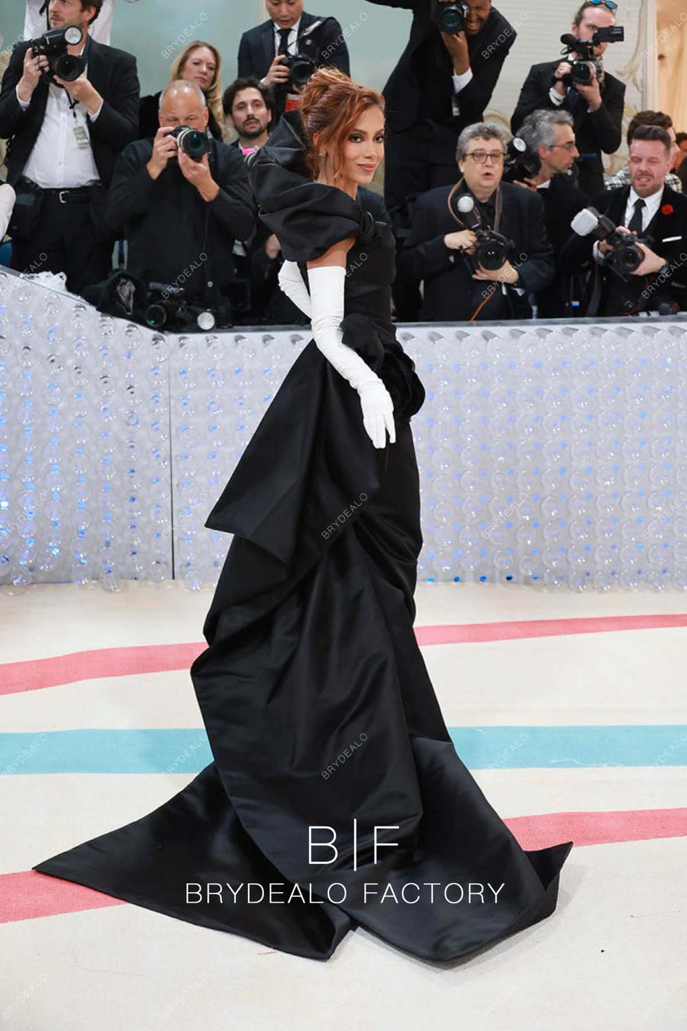 Anitta Met Gala 2023 Black Satin Off-Shoulder Mermaid Gown