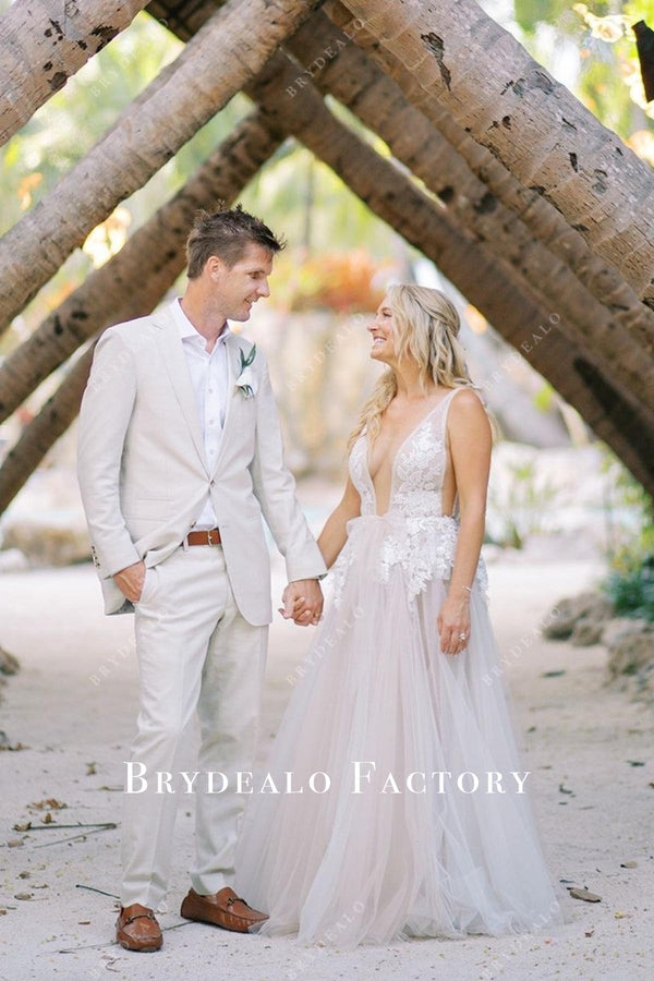 Wedding Dress | Lace Appliques Plunging Neck A-Line Bridal Gown