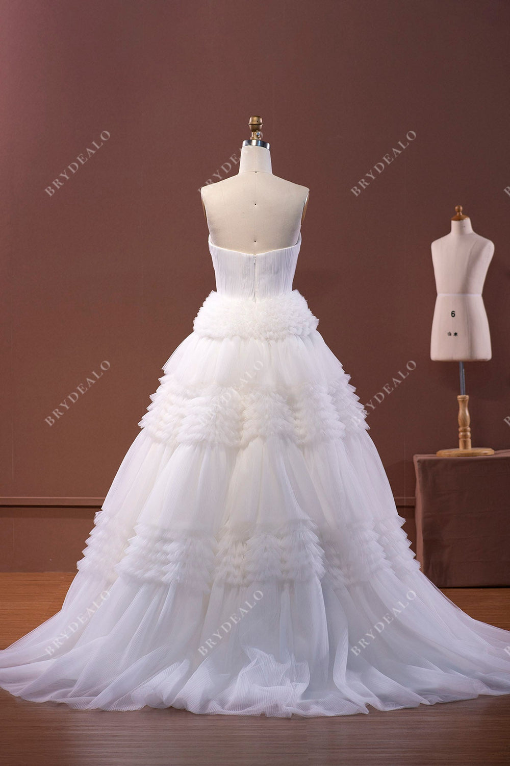 Designer Strapless Sweetheart Pleated Tulle Winter Wedding Ball Gown