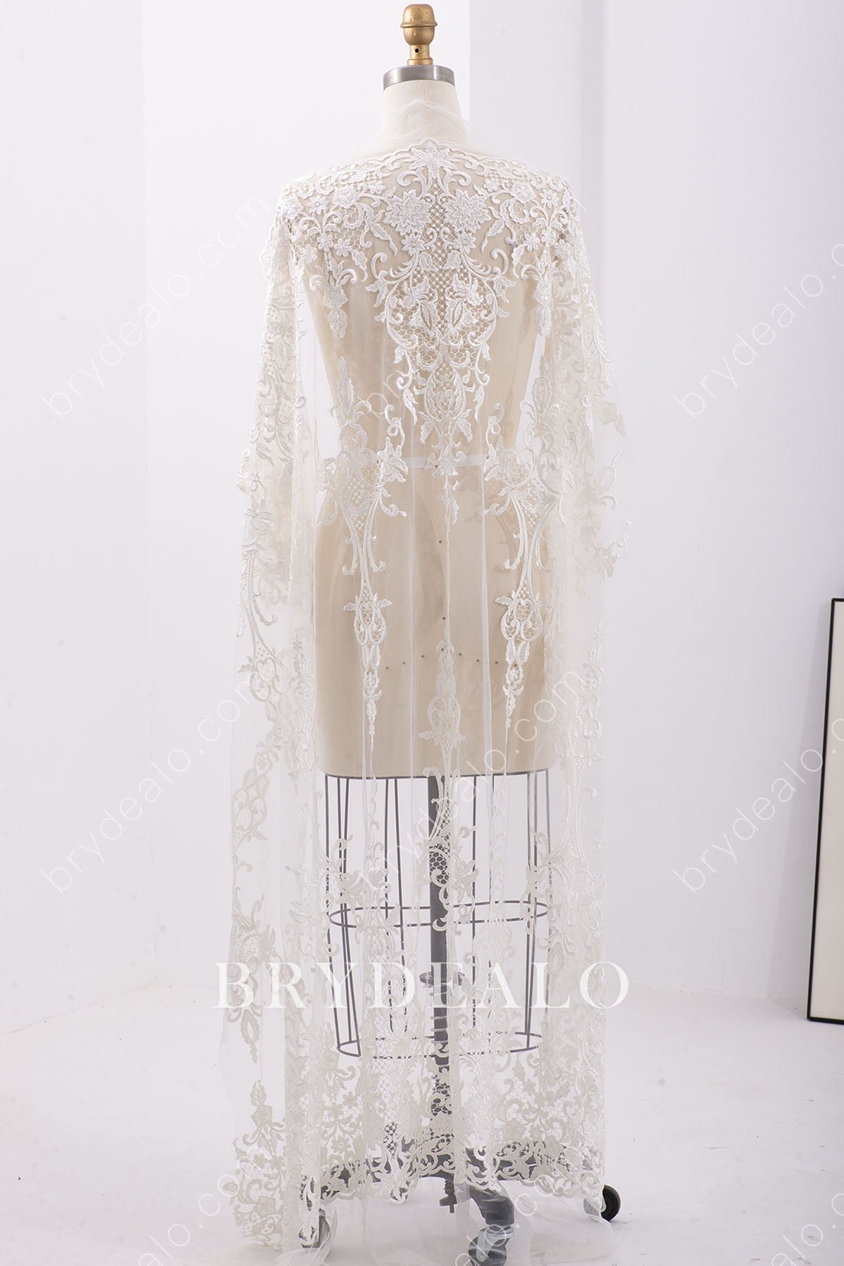 Beautiful Flower Cording Bridal Lace Fabric for Dresses