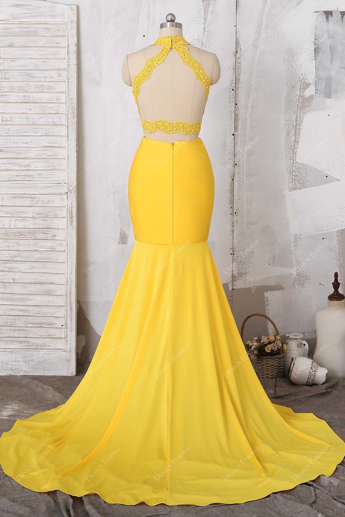 Yellow Lace Keyhole Halter Jersey Sexy Open Back Mermaid Dress