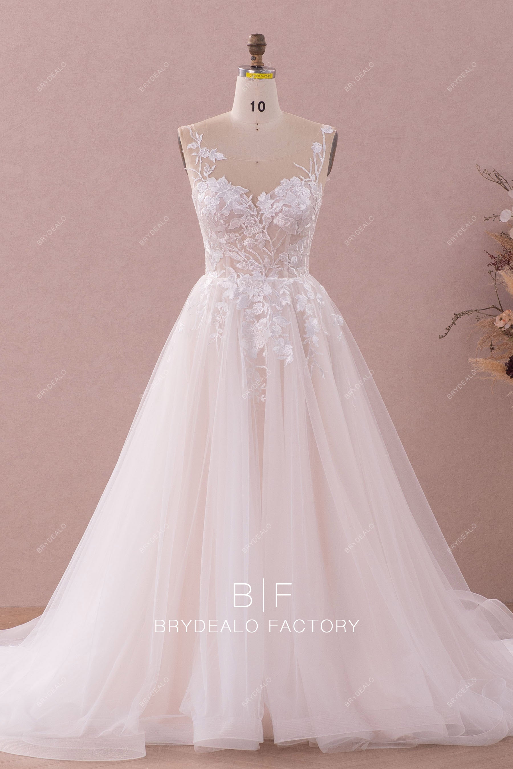 Gorgeous Lace Tulle Keyhole Back Designer Long Champagne Wedding Dress