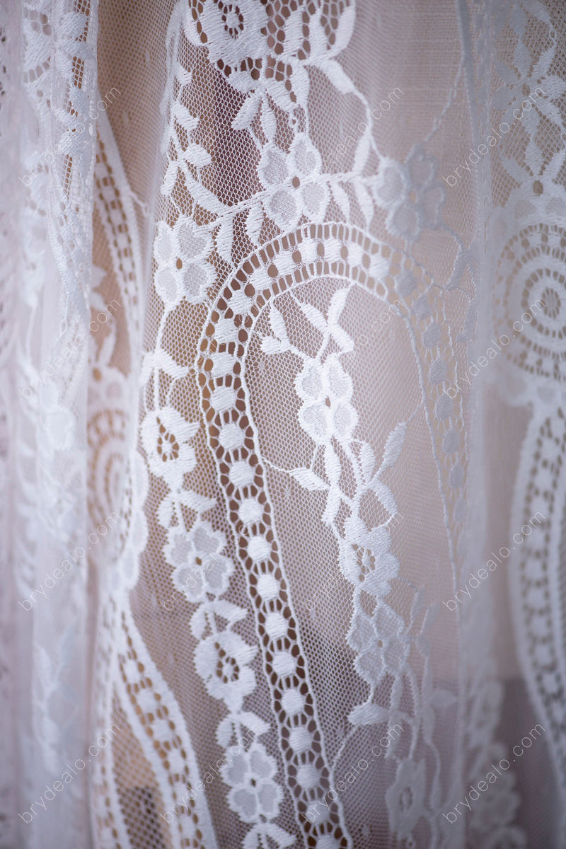 Unique Patterned Geometric Scalloped Eyelash Lace Fabric