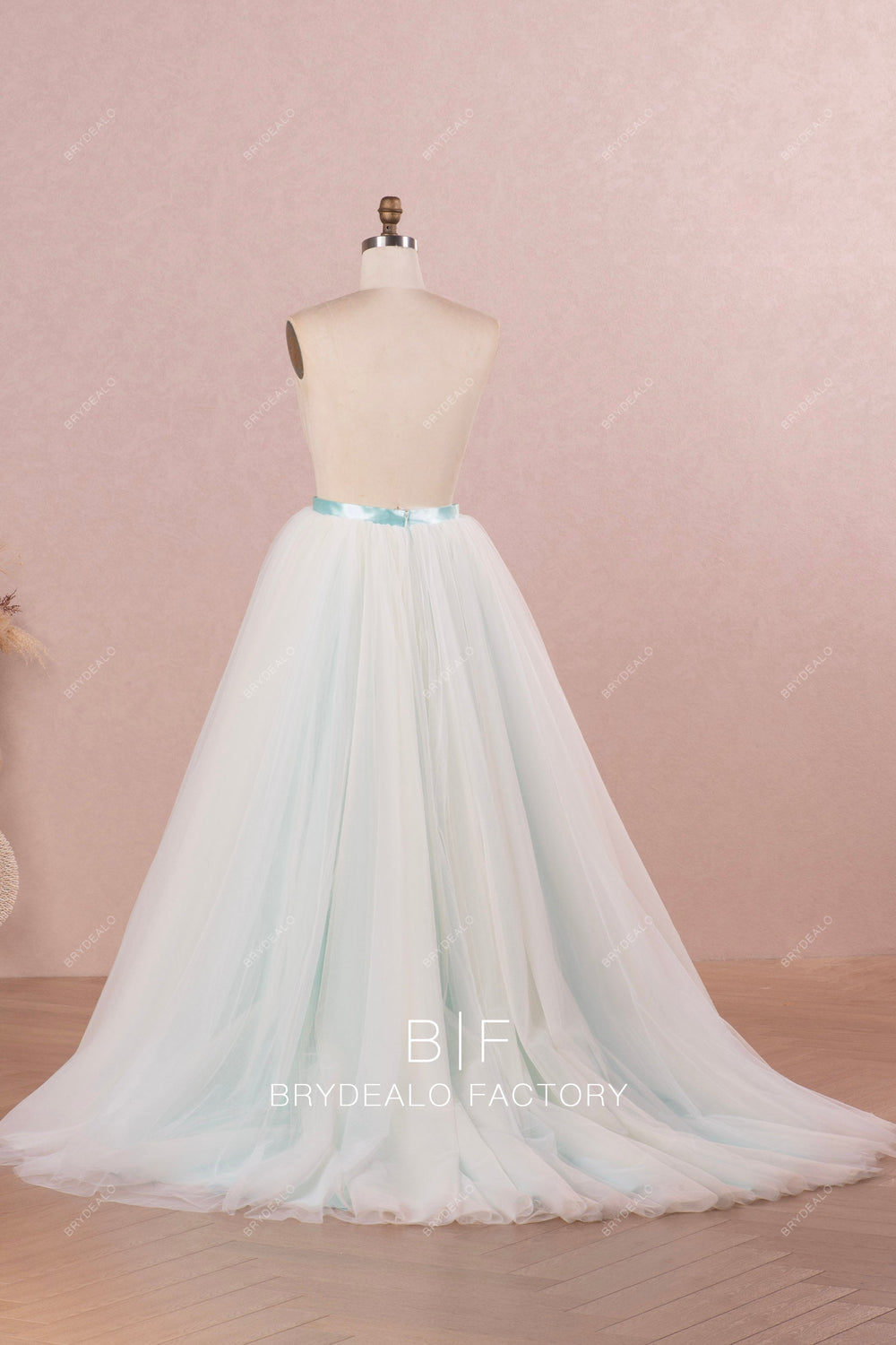 Elegant Long Ice Blue Puffy Tulle Bridal Skirt