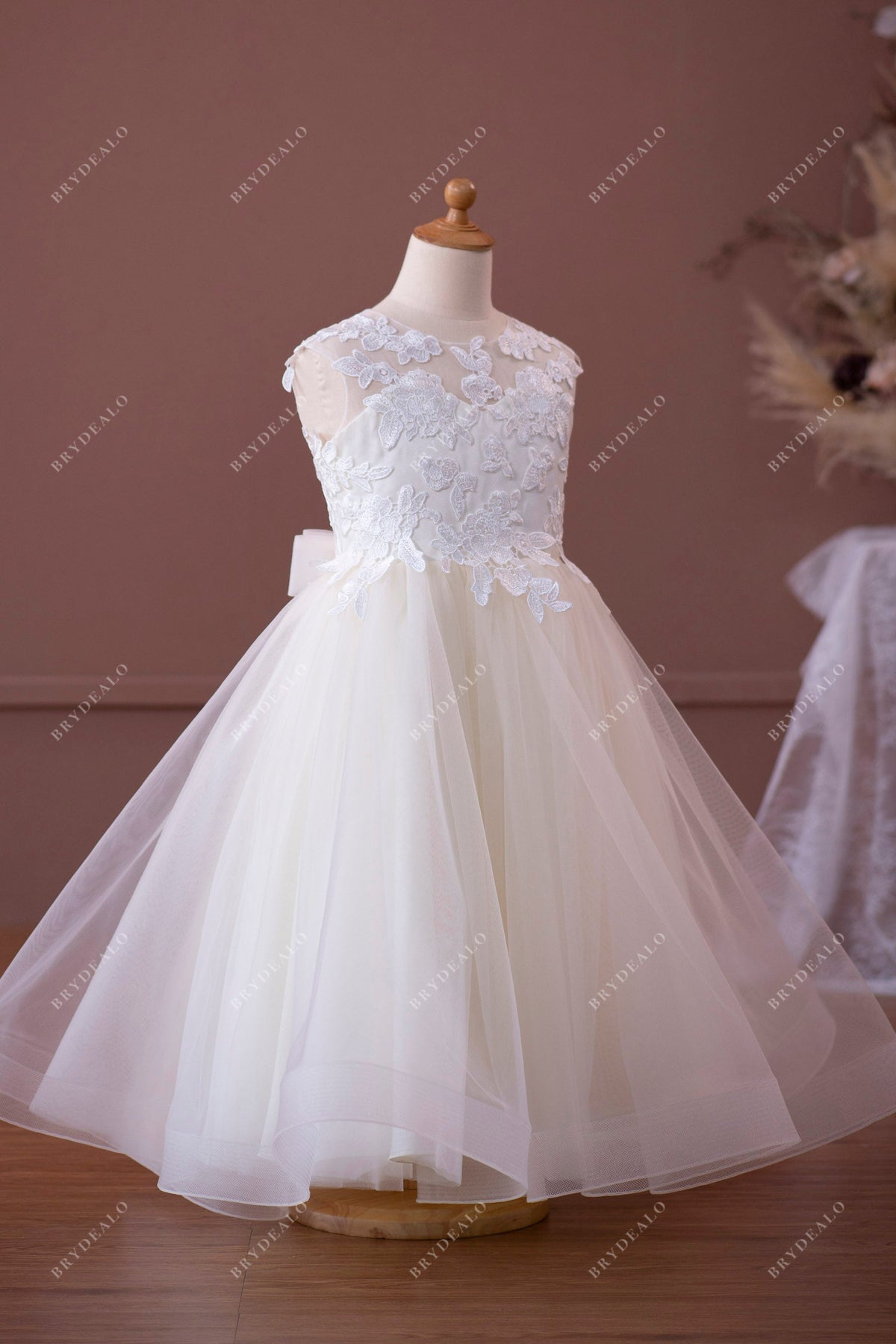 Cute Lace Tulle Keyhole Back Floor Length Flower Girl Dress Online